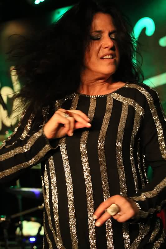 Sari Schorr & Band – Konzertbericht, 15.11.2018, Schwarzer Adler ...