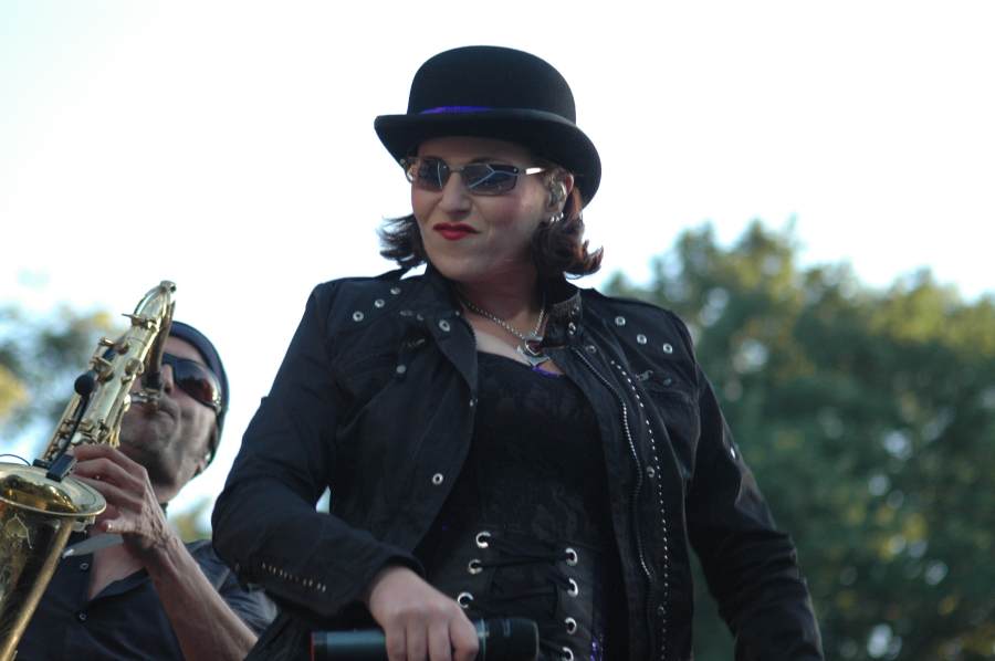 Silly: Anna Loos wird durch Julia Neigel und Anna R. bei der 2019-Tour ...